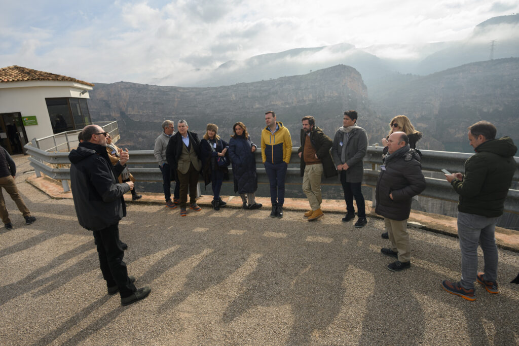 Visita Central Hidroeléctrica Cortes - La Muela - Club Camara
